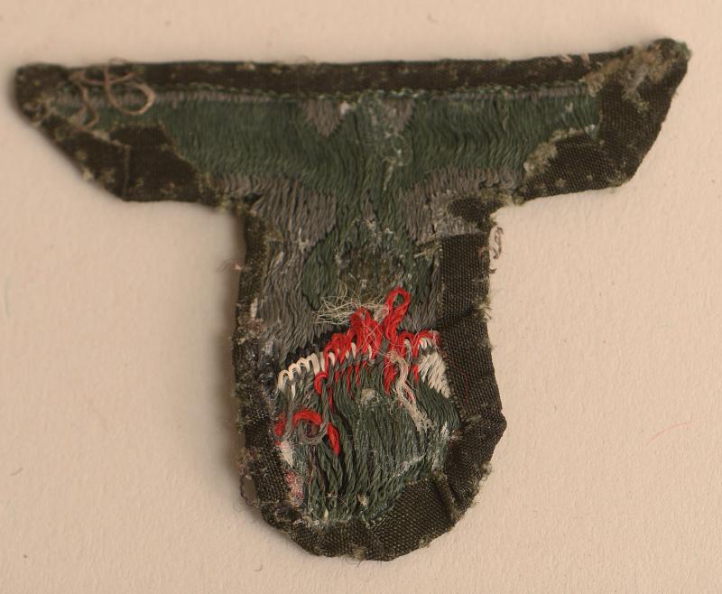 Regimentals | GERMAN WWII M42 OR M43 ARMY T-SHAPED CAP INSIGNIA.